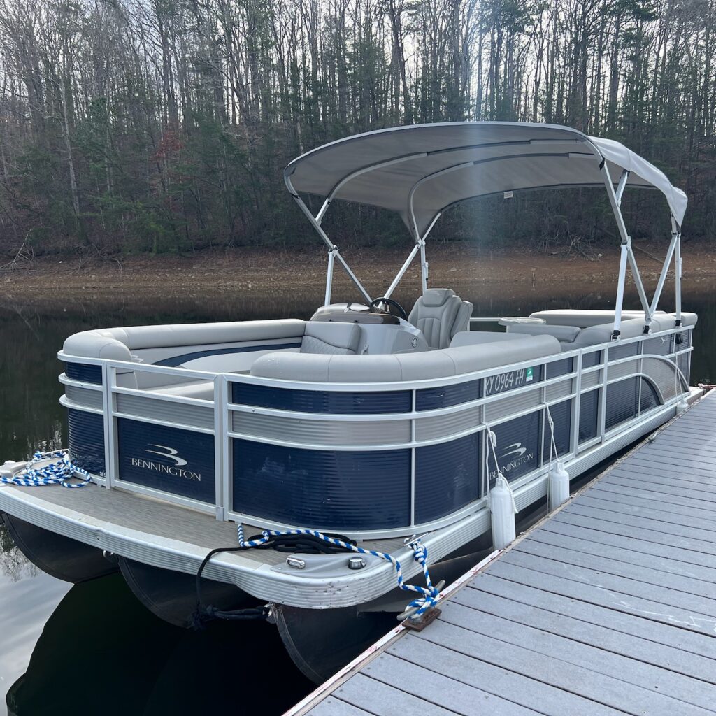 #6 Tritoon – Grove Marina